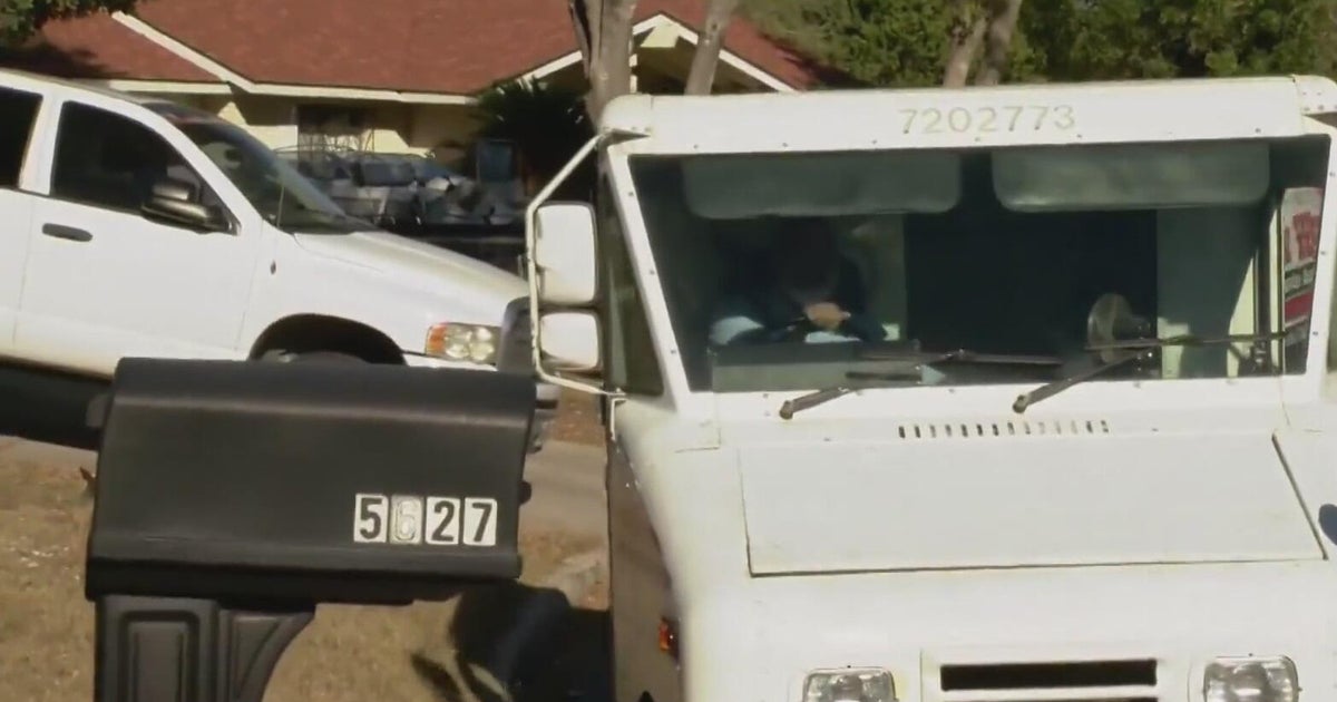 USPS warns drop‑off date may no longer match postmark - CBS Texas