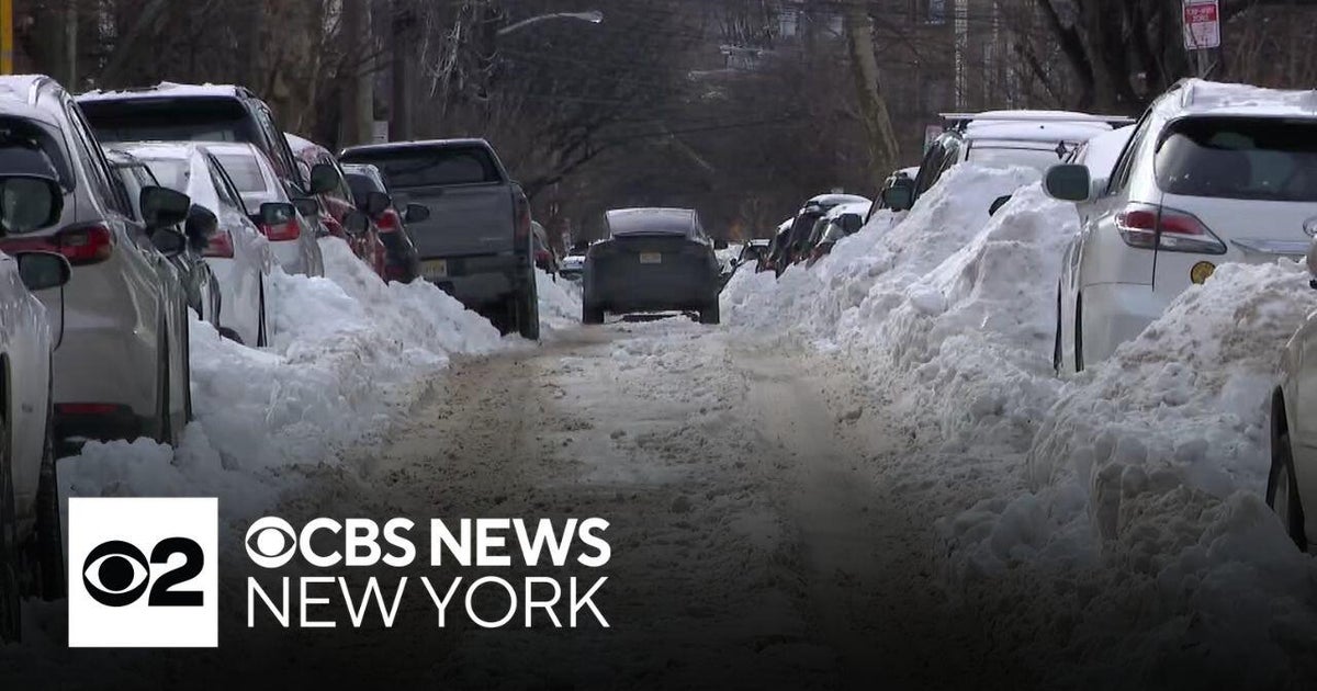 Mounds of snow everywhere in Jersey City - CBS New York