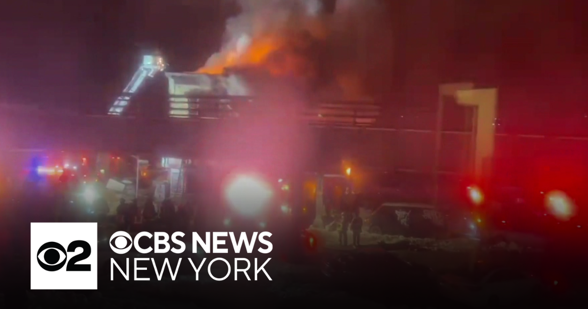 Firefighters battle 4-alarm fire in the Bronx - CBS New York