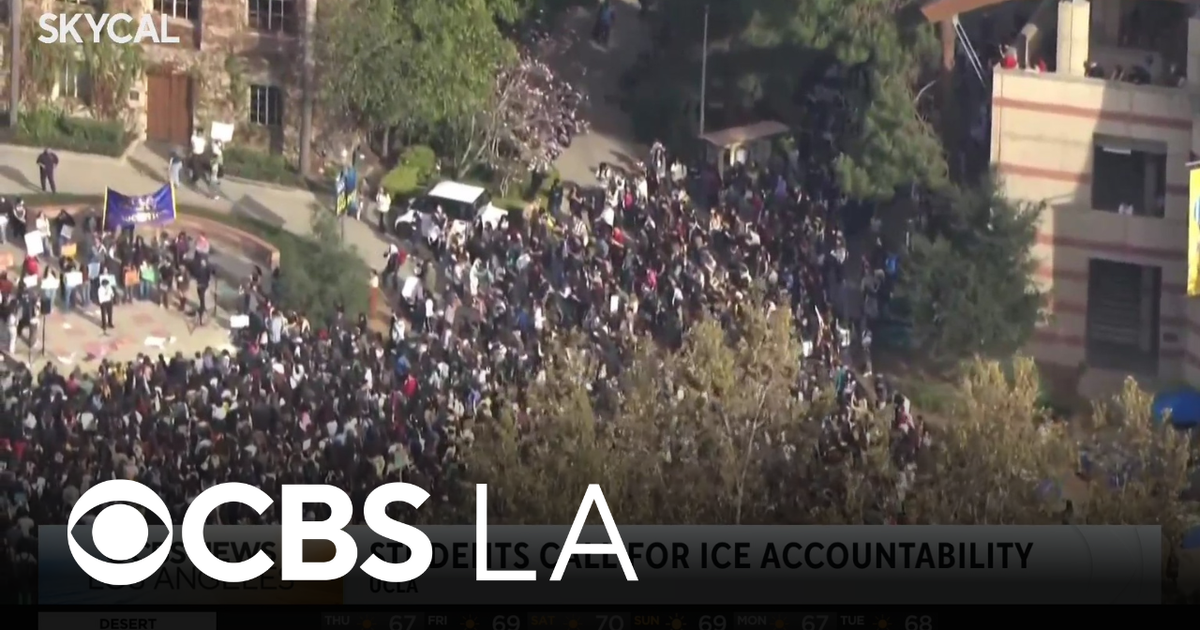 UCLA students walk out in protest of ICE enforcement - CBS Los Angeles