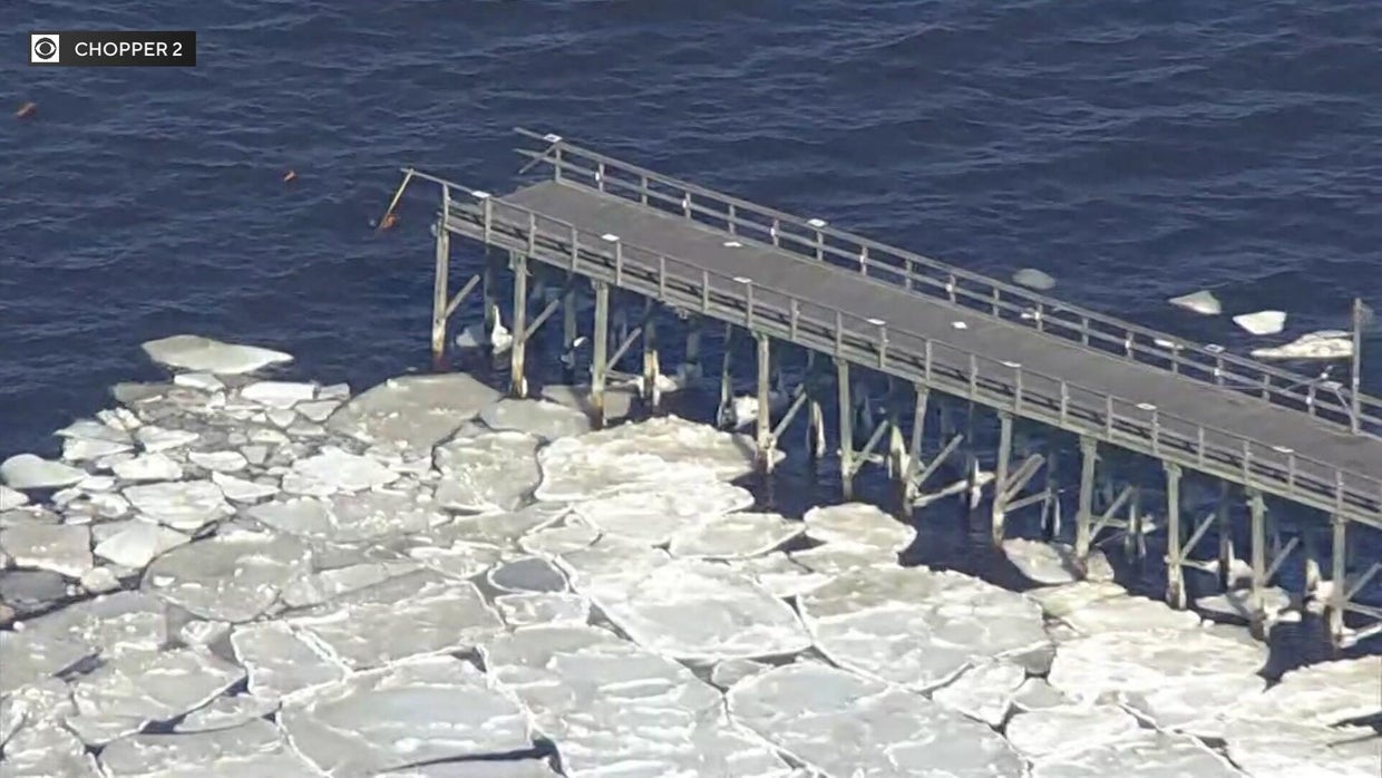 Popular New Jersey fishing pier collapses into icy Raritan Bay - CBS ...