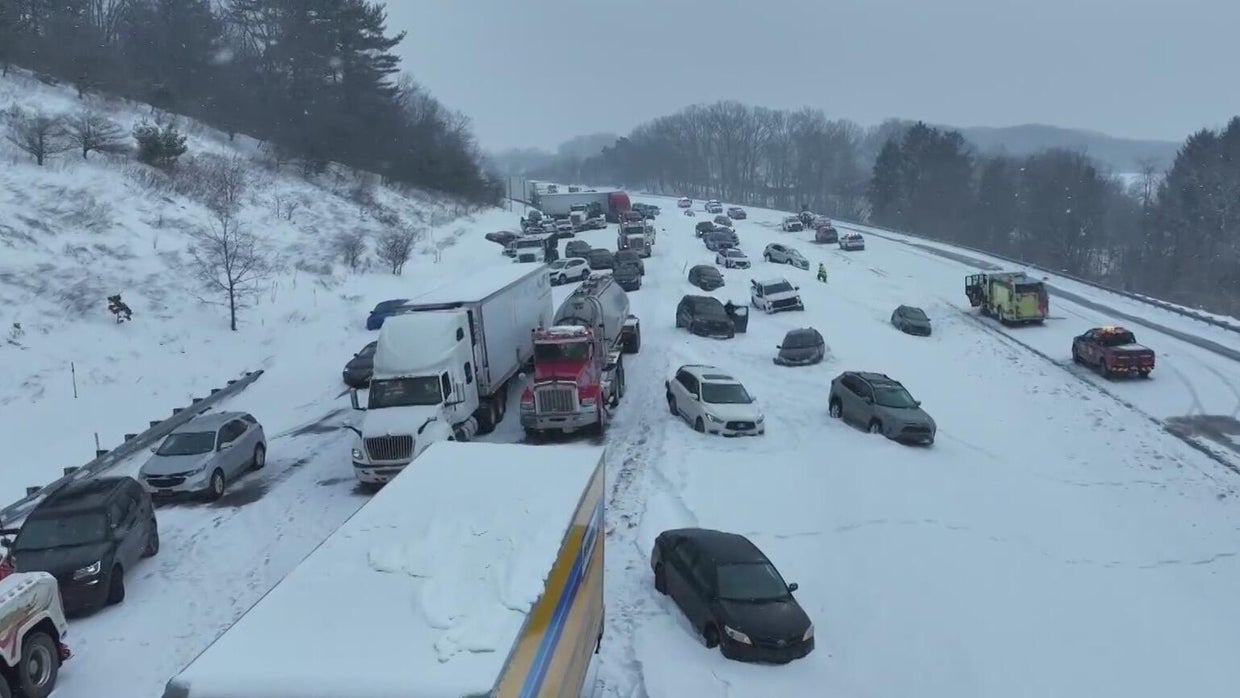 1 killed, 9 injured in 25-vehicle crash on Interstate 79 in Butler ...