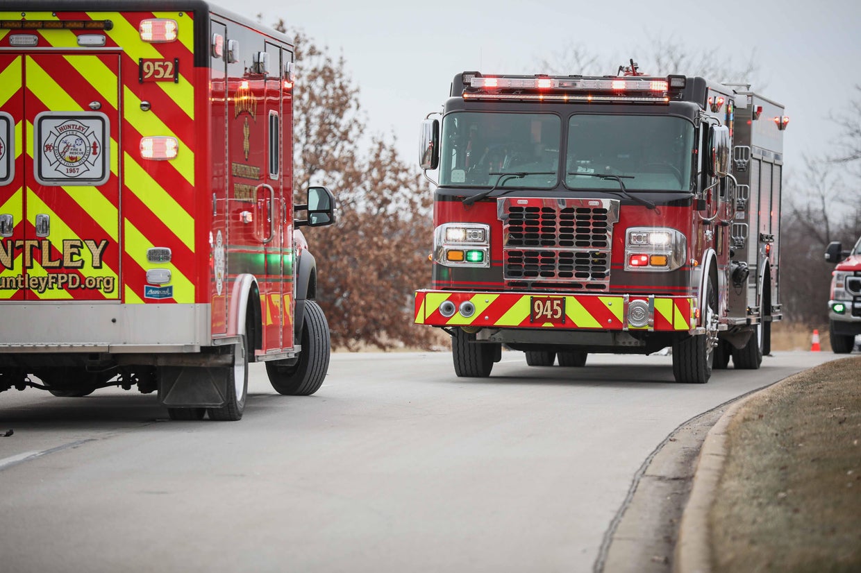 2 drivers hurt in crash in Huntley, Illinois; one car ends up near pond ...