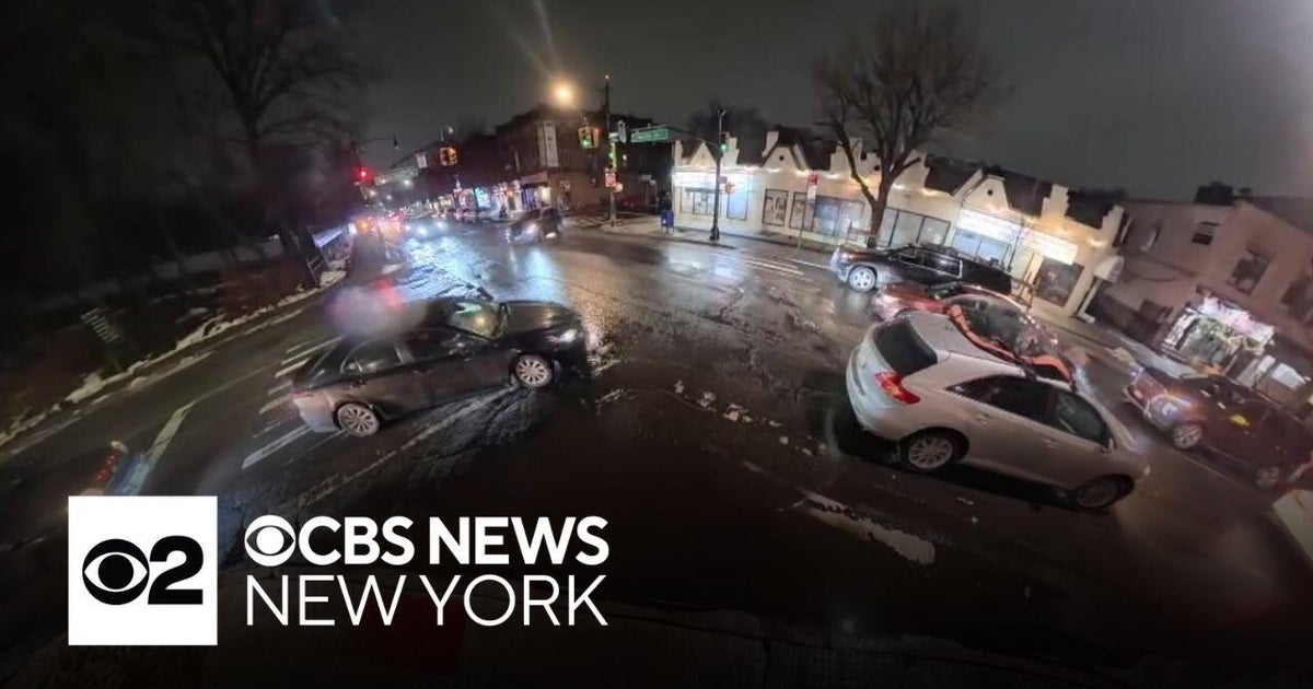 Queens residents sound off on NYC's explanation for massive puddle that ...