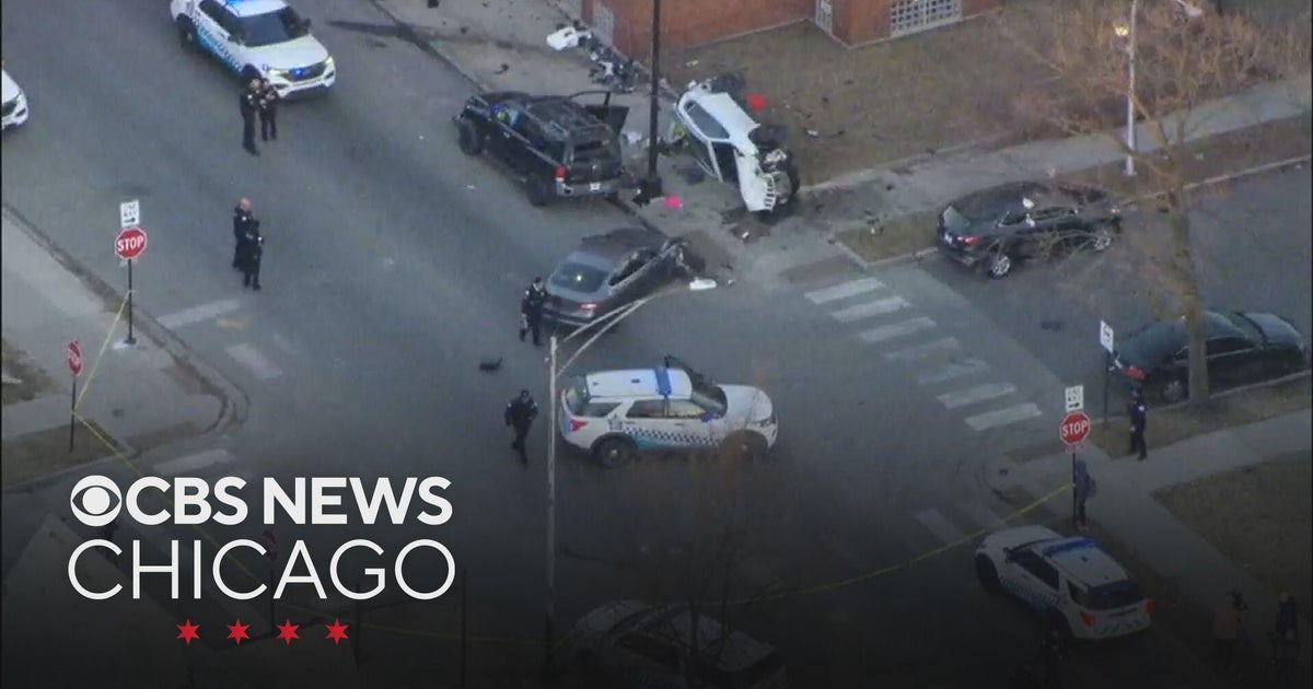 Shots fired at police on Chicago's South Side, crash follows - CBS Chicago
