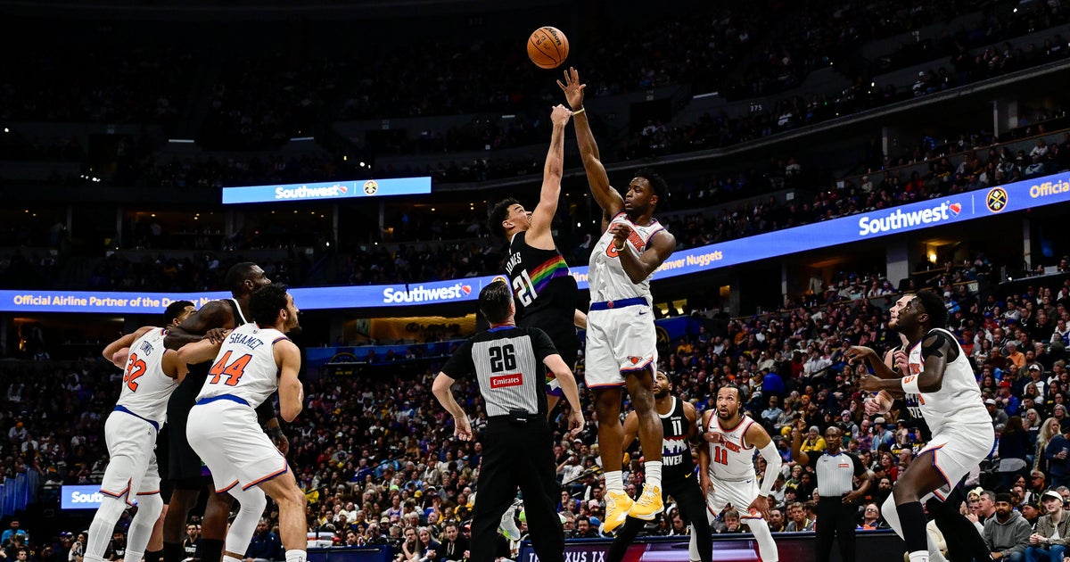 Knicks rout Nuggets as Denver guard Murray leaves with a sprained ankle ...