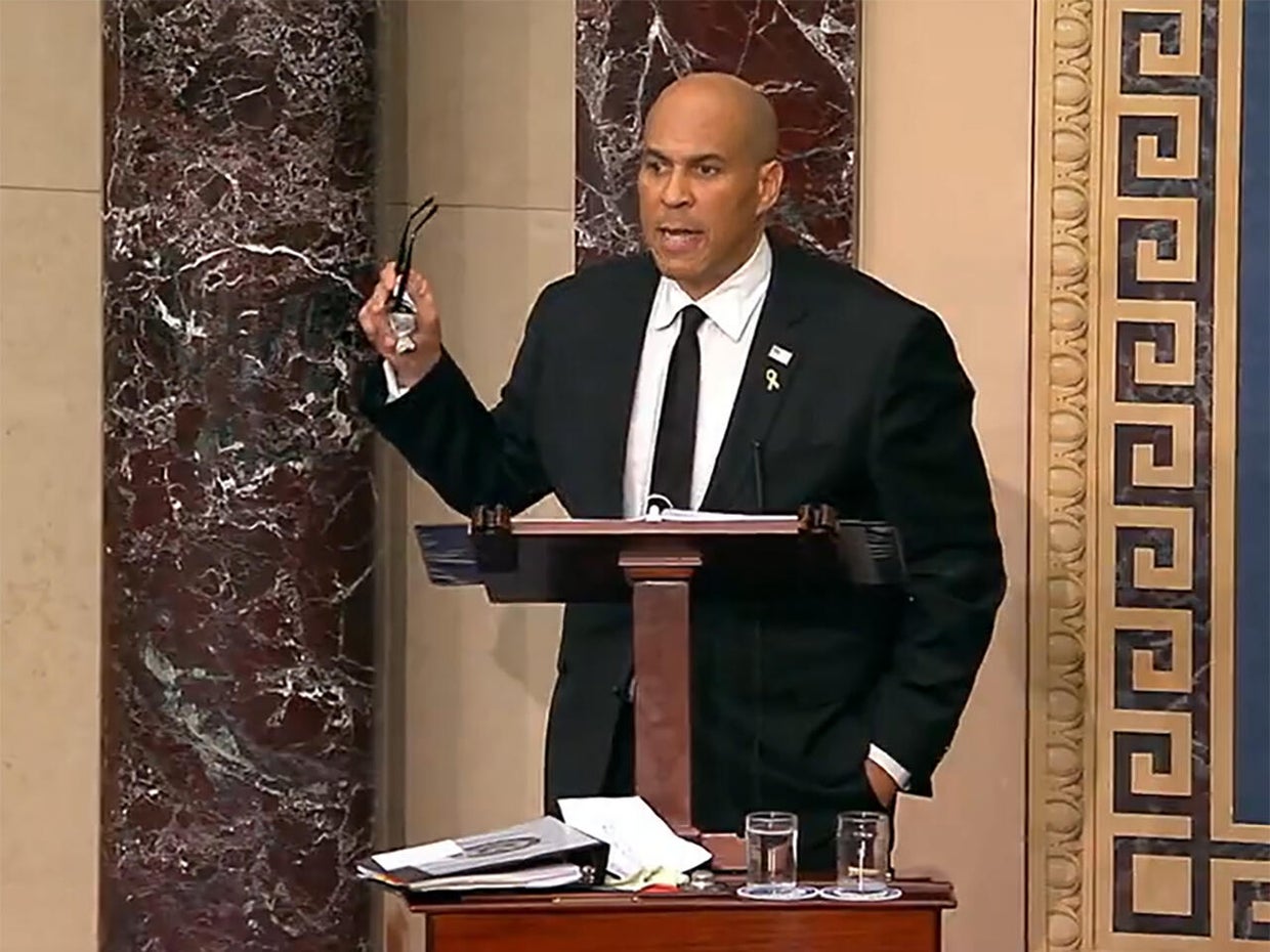 Cory Booker: "We, the people, are the heroes this country needs" - CBS News
