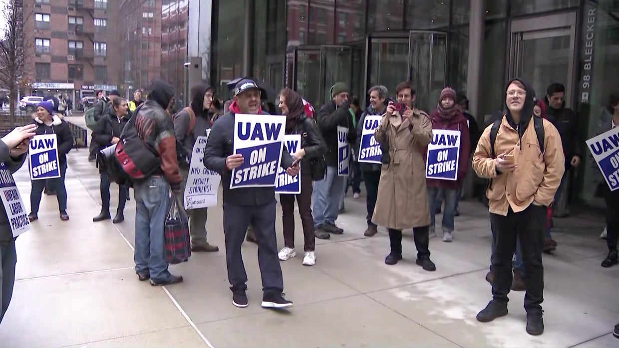 Nyu Faculty Go On Strike As Monday Deadline Passes Without Deal Cbs