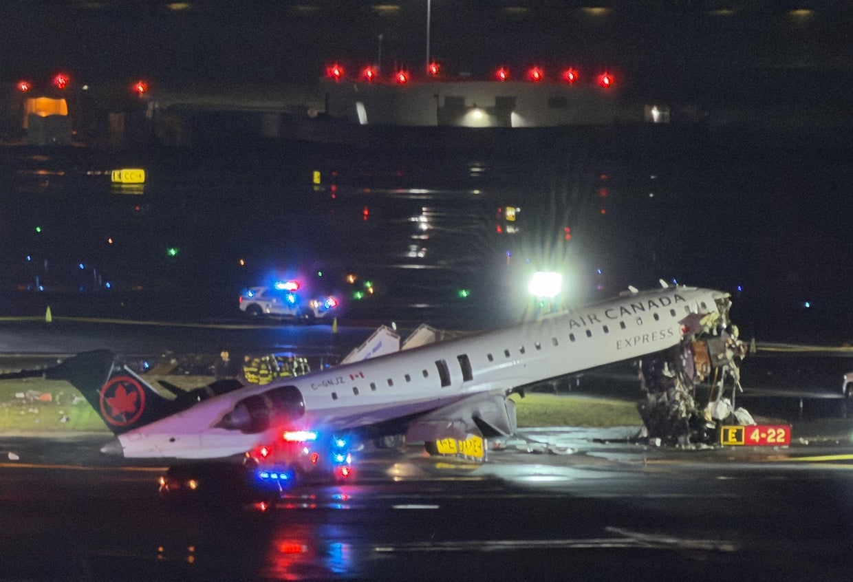 2 pilots killed as plane and fire-rescue truck collide at New York's ...
