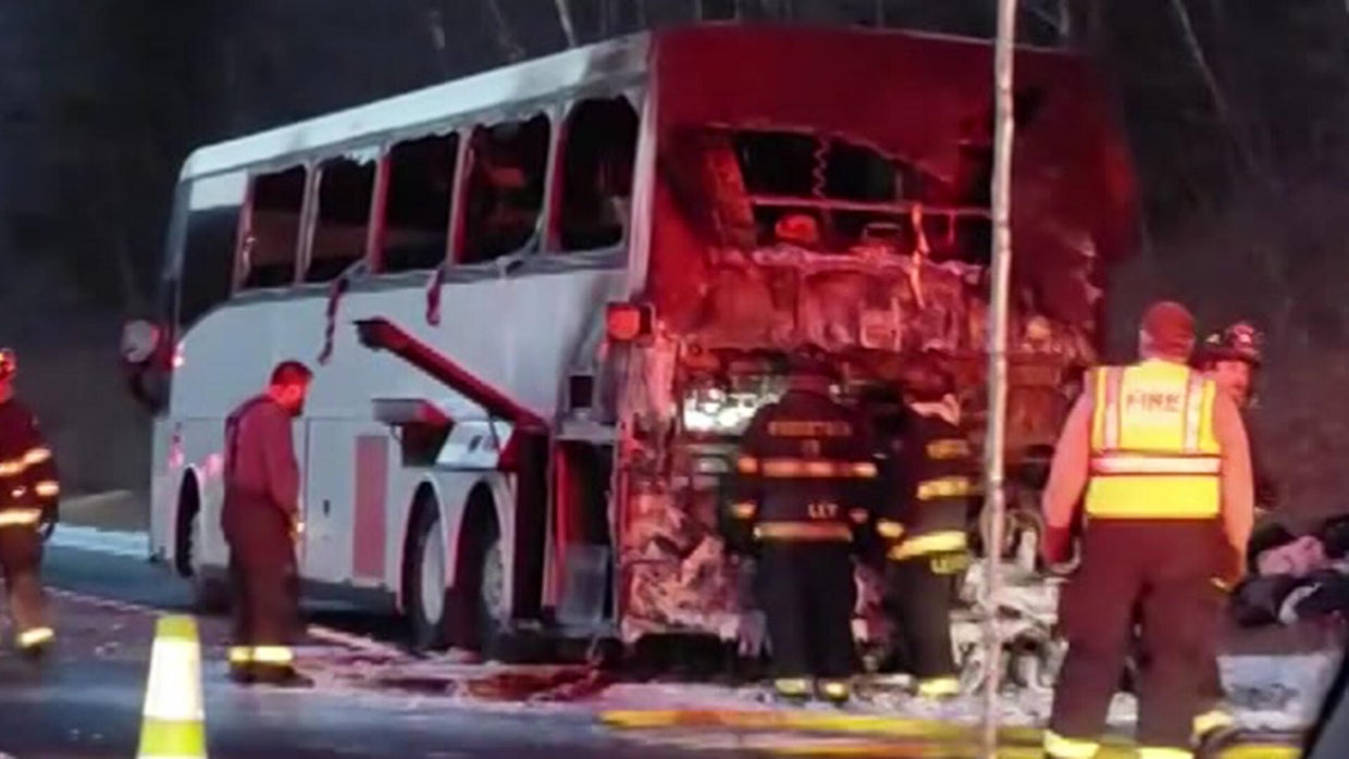 Middle school students from Lexington, Massachusetts escape bus fire on ...