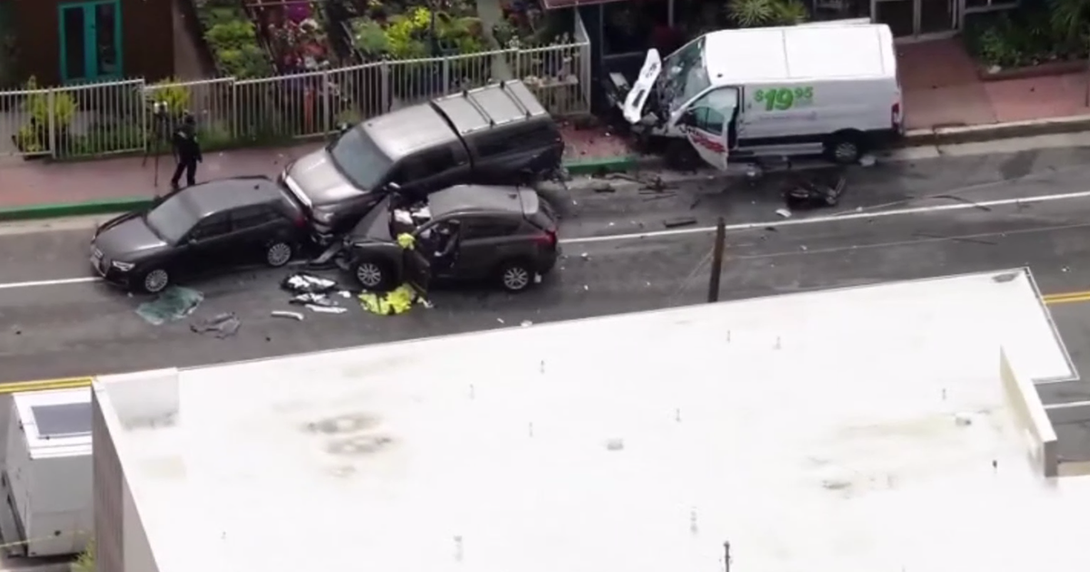 Driver of stolen U-Haul crashes, kills 1 during San Clemente pursuit ...