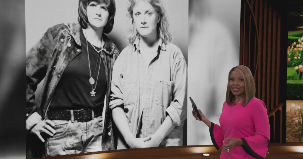 Indigo Girls singer Emily Salier battling neurological disorder - CBS ...