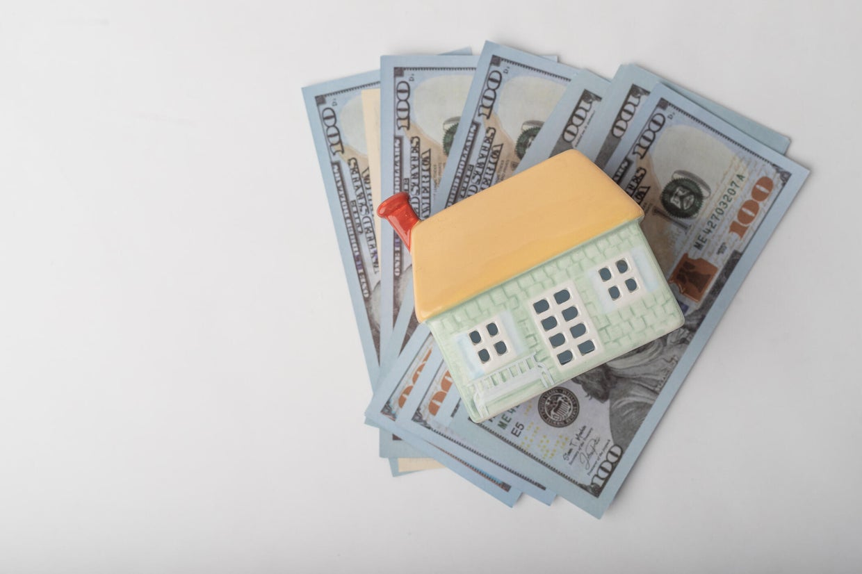 $100,000 home equity loan vs. $100,000 HELOC: Which has the cheaper ...
