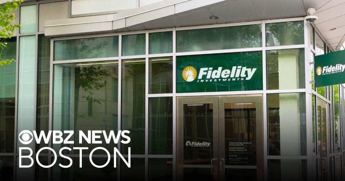 Fidelity Investments is calling employees back into the office full ...