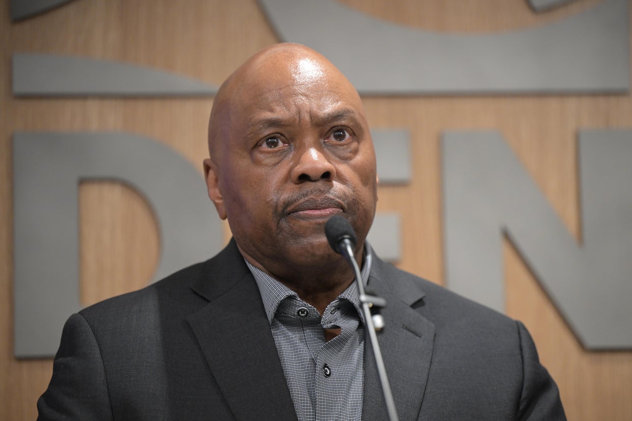 Denver International Airport CEO Phil Washington announces retirement ...