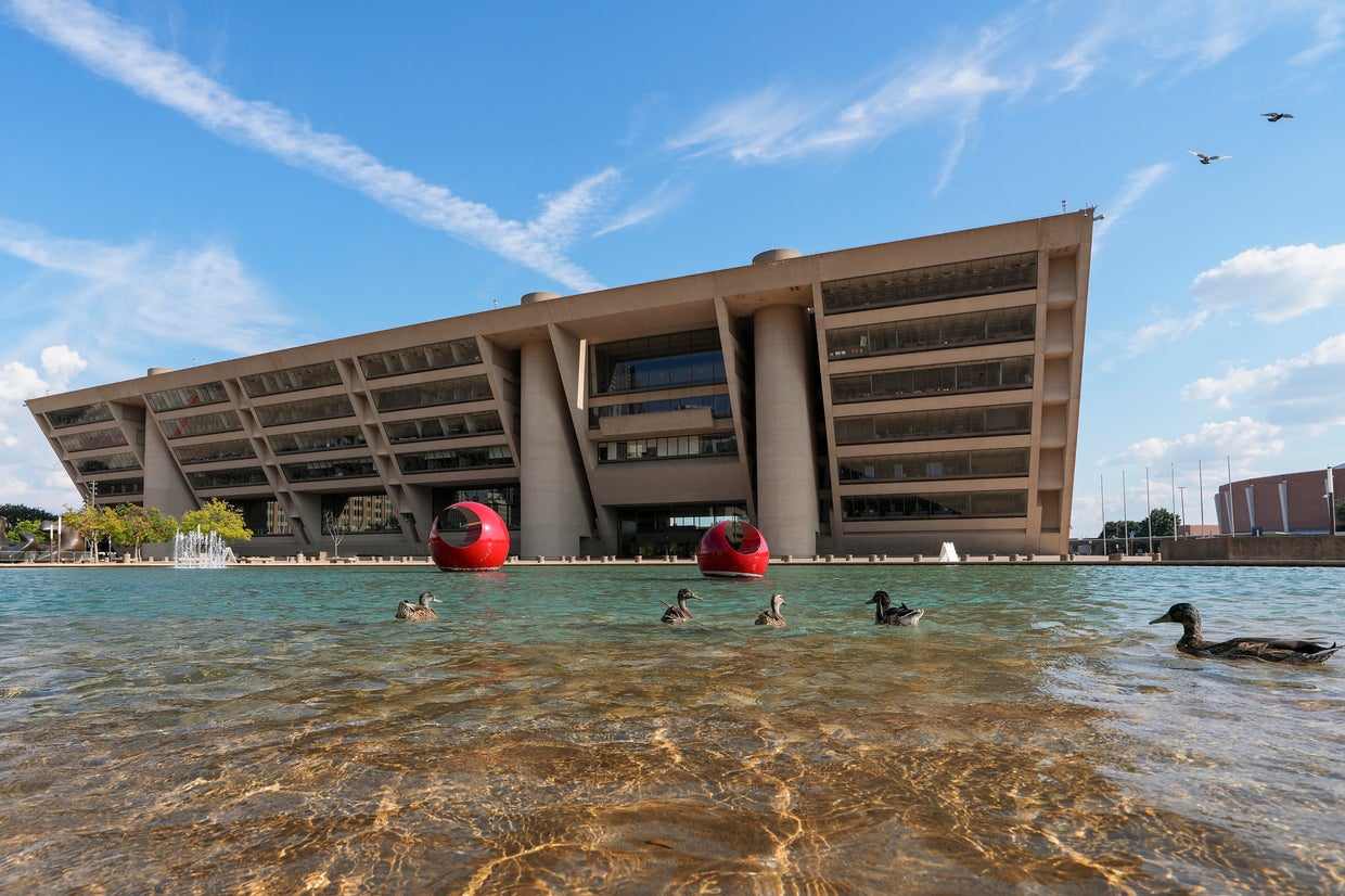 Dallas City Council to vote on City Hall's future as relocation ...