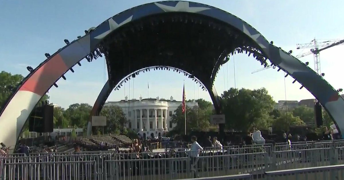 Thousands gather at White House for UFC fight on Trump’s 80th birthday ...