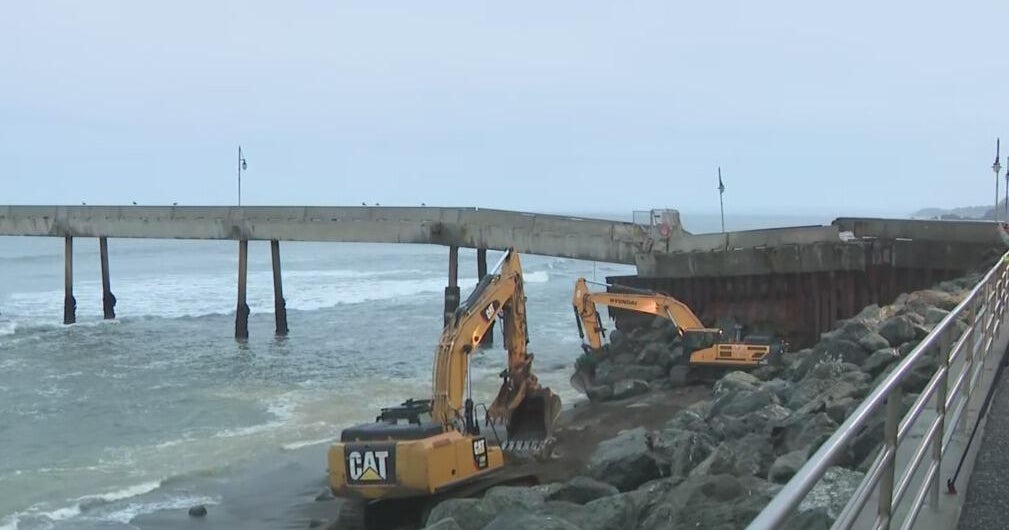 Emergency repairs underway at Pacifica Pier - CBS San Francisco