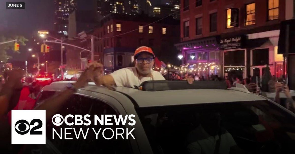 Knicks energy grows in Fort Greene, Brooklyn - CBS New York