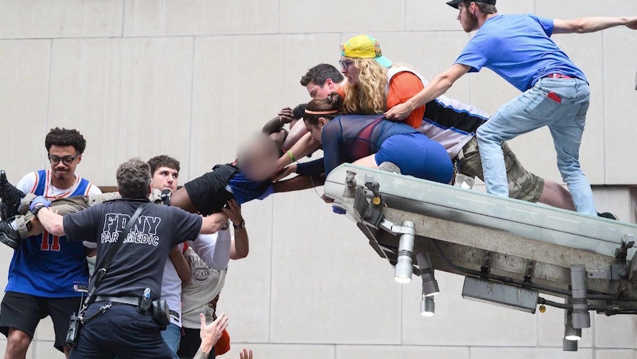 Off-duty EMT at Knicks parade helps save man after apparent overdose ...