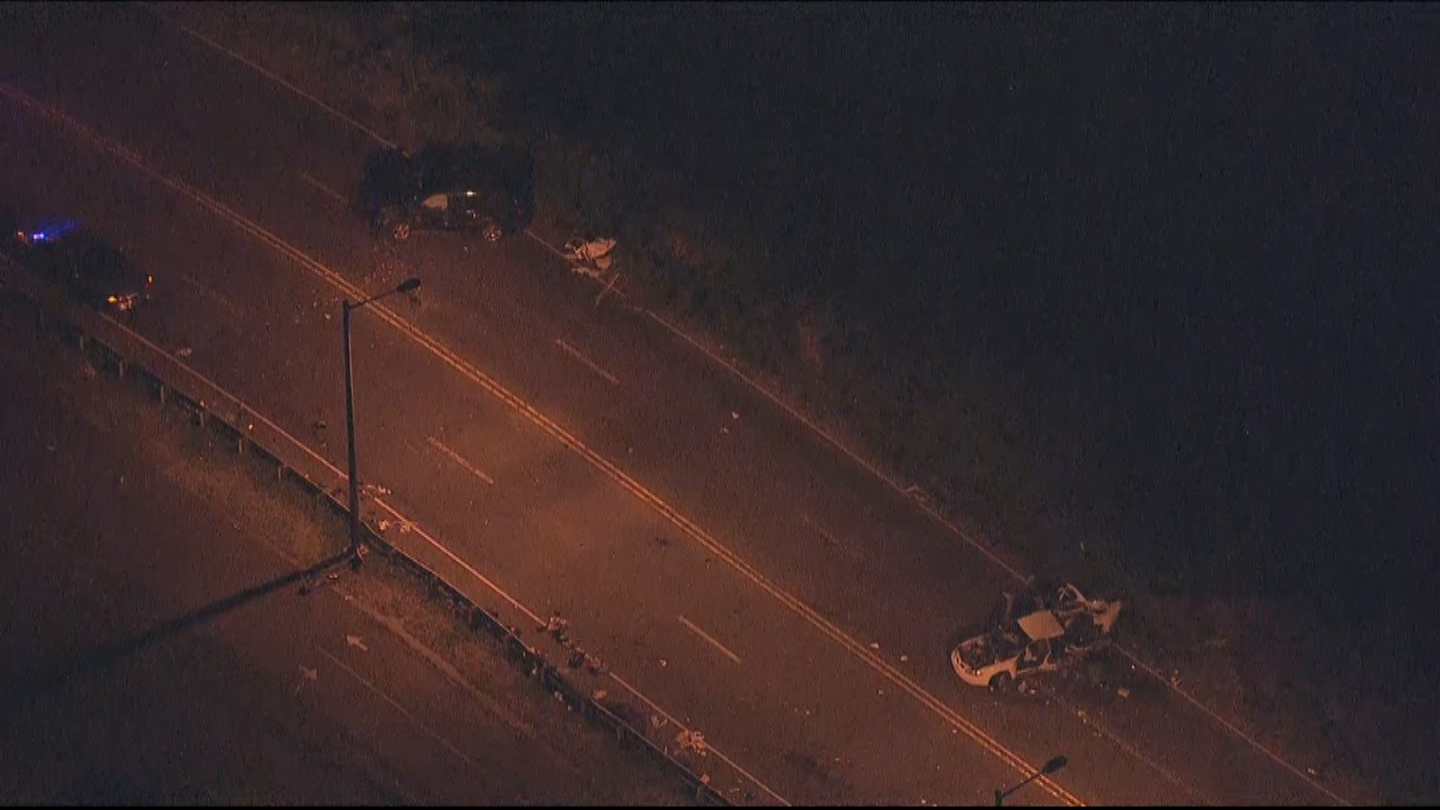 Philadelphia Police: 5 People Injured In Crash On Kelly Drive Near ...